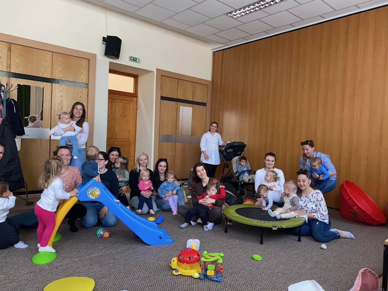 Nem vagyunk egyedül a nehézségekben - Támogató közösség a baba-mama klub